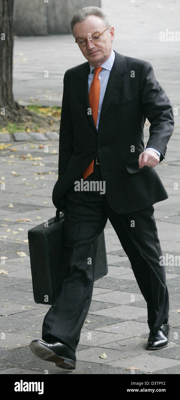 Former Mannesmann CEO Klaus Esser arrives for the 'Mannesmann-trial' at ...