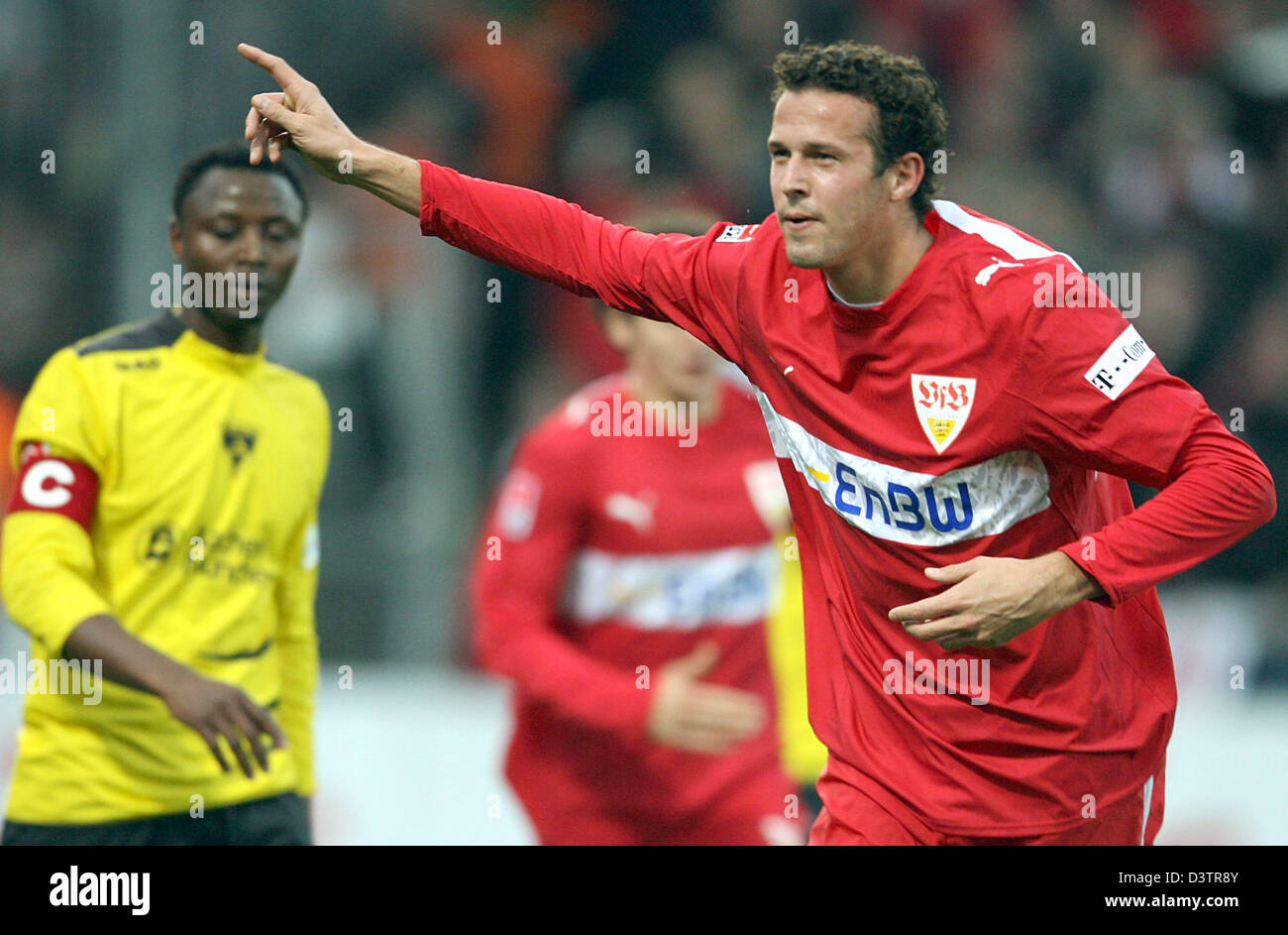 Marco Streller (R) of Stuttgart celebrates his 4-1 score during the ...