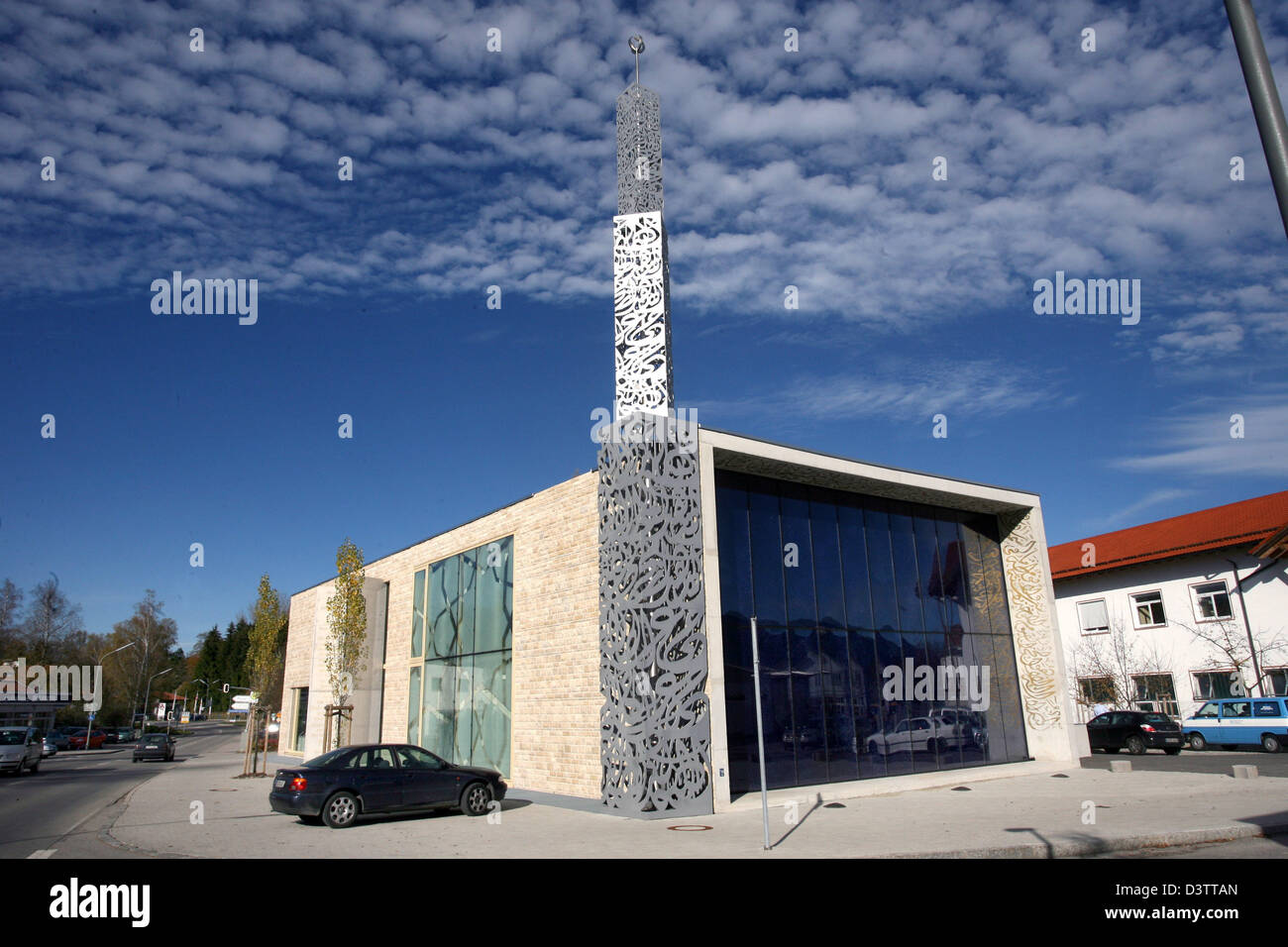 The picture shows the new-built mosque of Penzberg, Germany, 07 ...