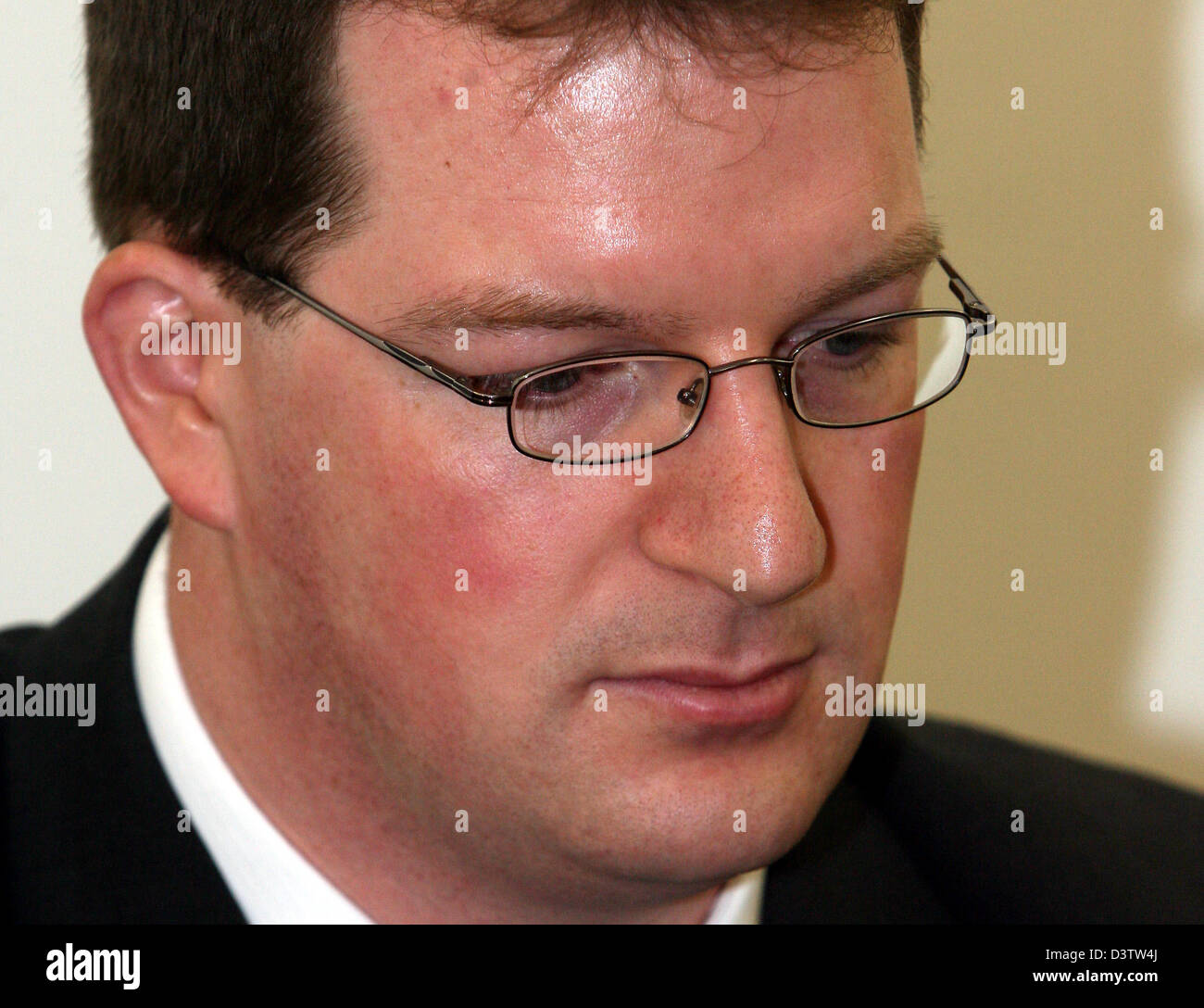 Man in court dock hi-res stock photography and images - Alamy