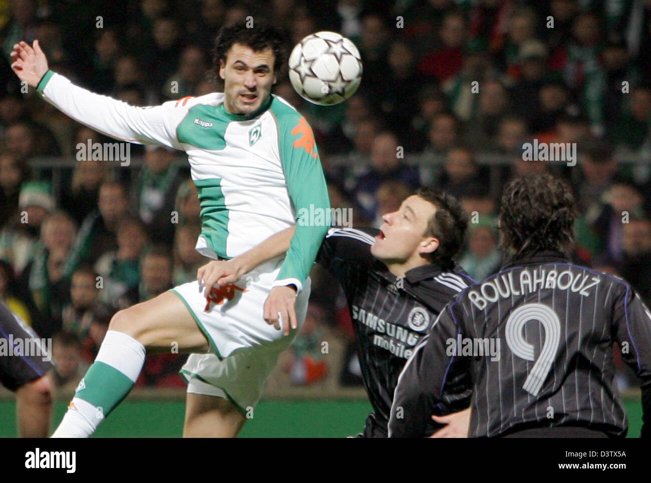 Chelseas khalid boulahrouz with the ball hi-res stock photography and ...