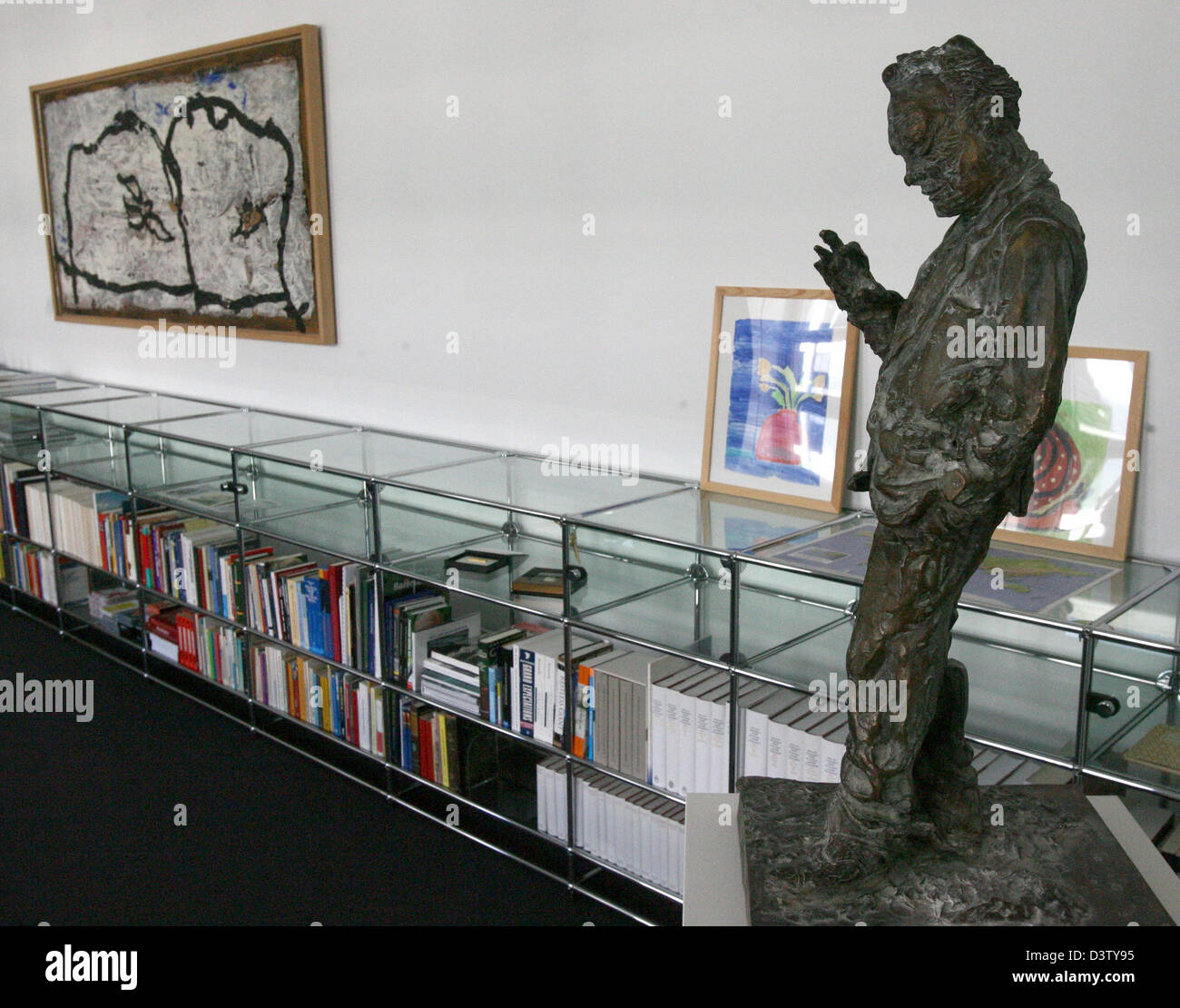 Tim fetting hi-res stock photography and images - Alamy