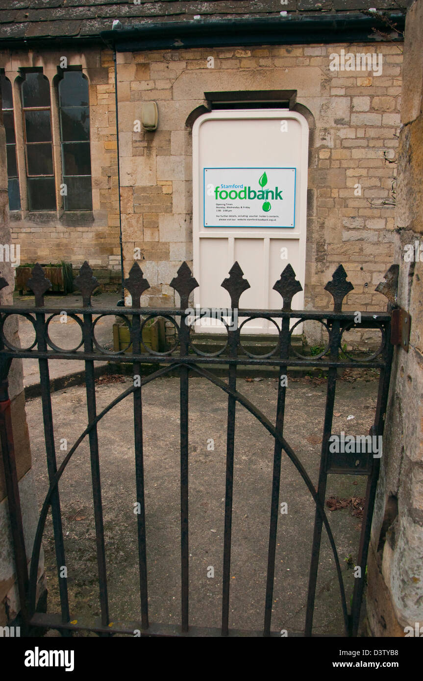Foodbank hi-res stock photography and images - Alamy