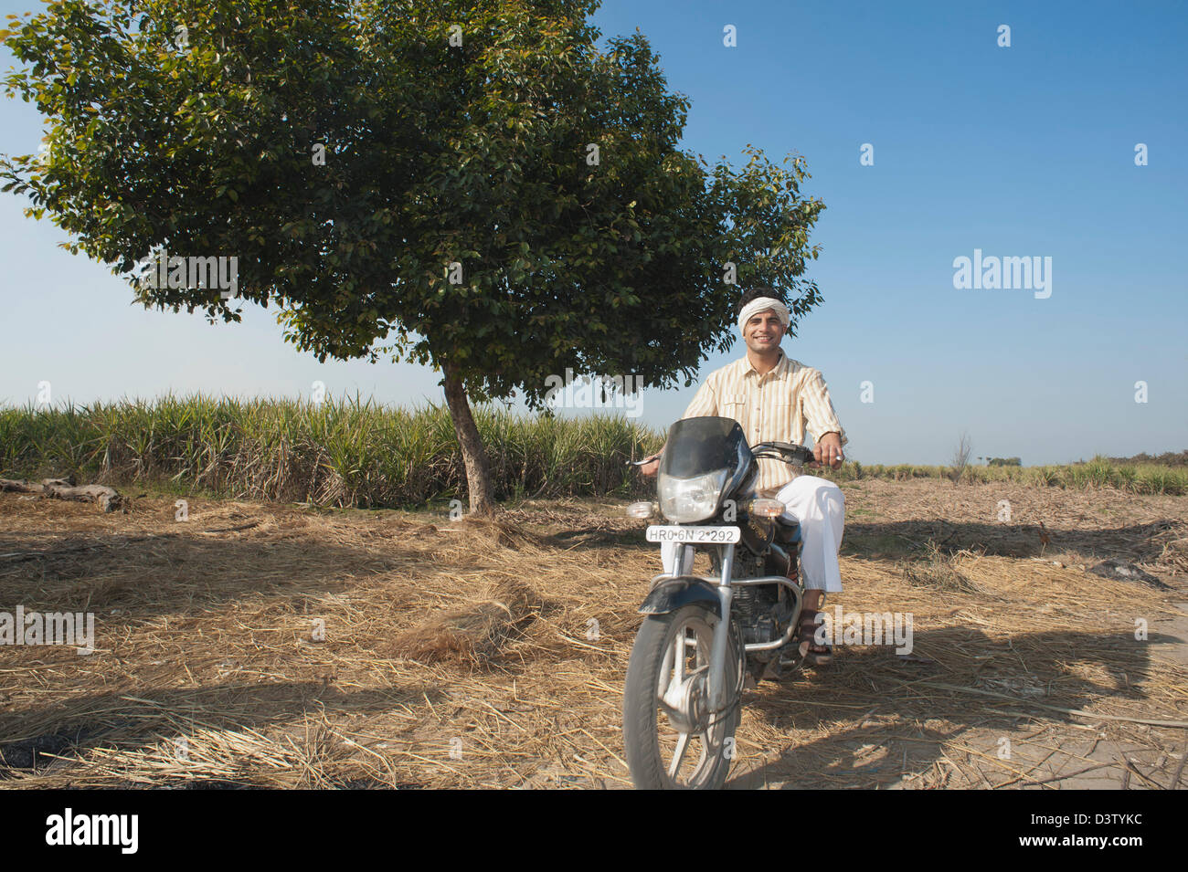 Farmer riding a motorcycle, Sonipat, Haryana, India Stock Photo - Alamy