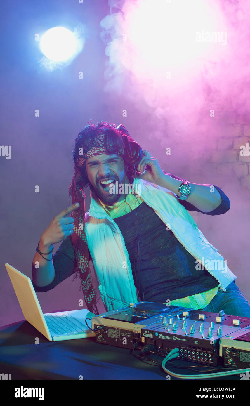 Communication shouting standing pointing hi-res stock photography and ...