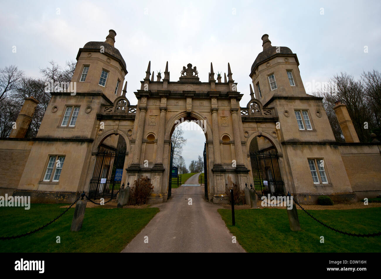Bottle gate hi-res stock photography and images - Alamy