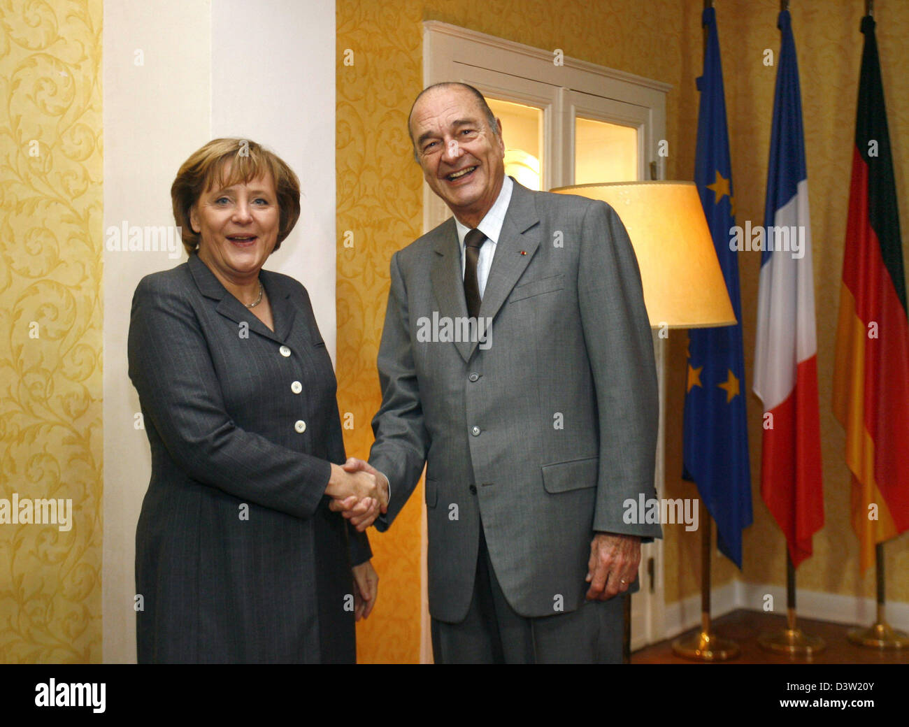 German Chancellor Angela Merkel (L) and French President Jacques Chirac ...