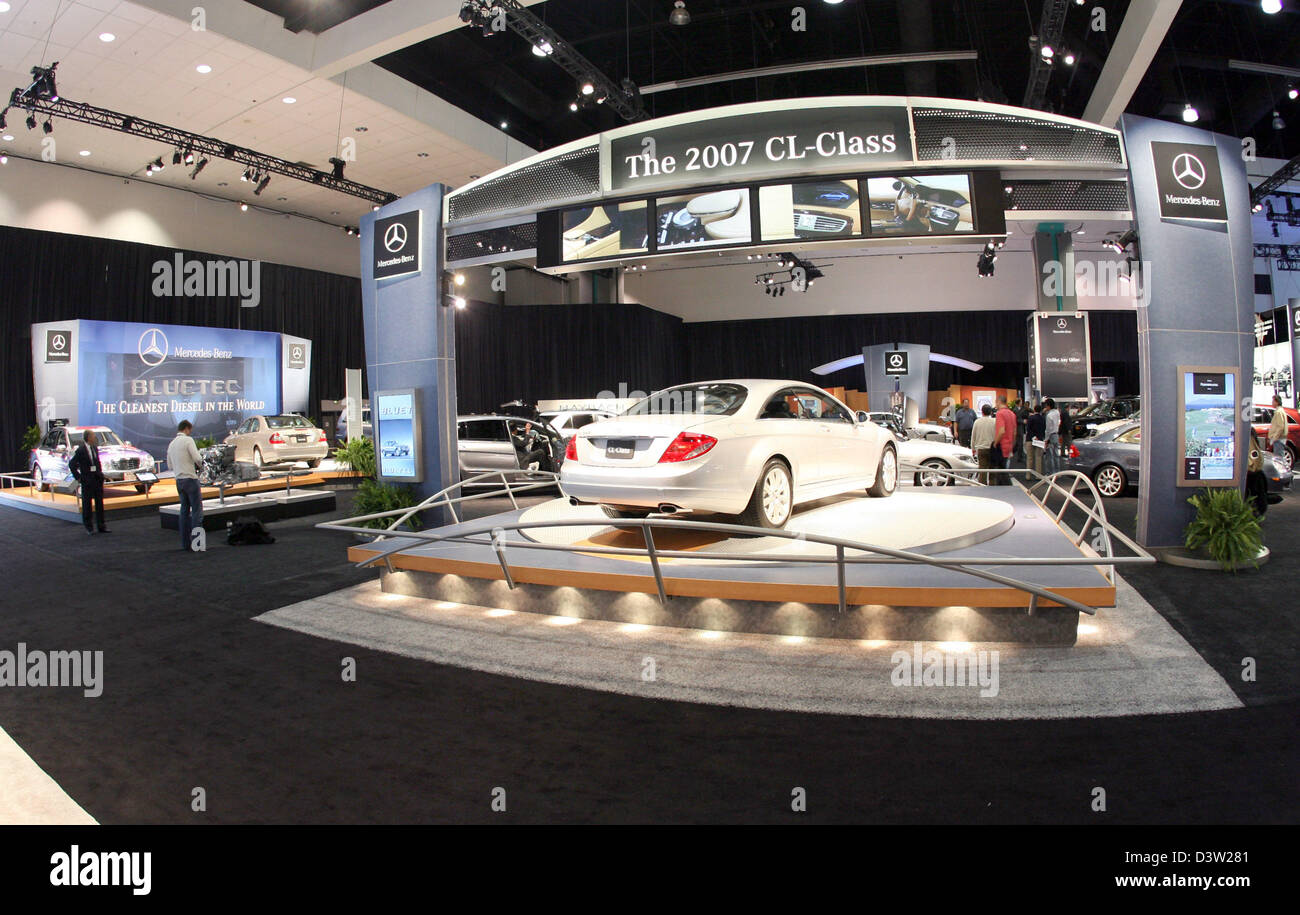 The picture shows a Mercedes-Benz stand at the Los Angeles Auto Show in ...