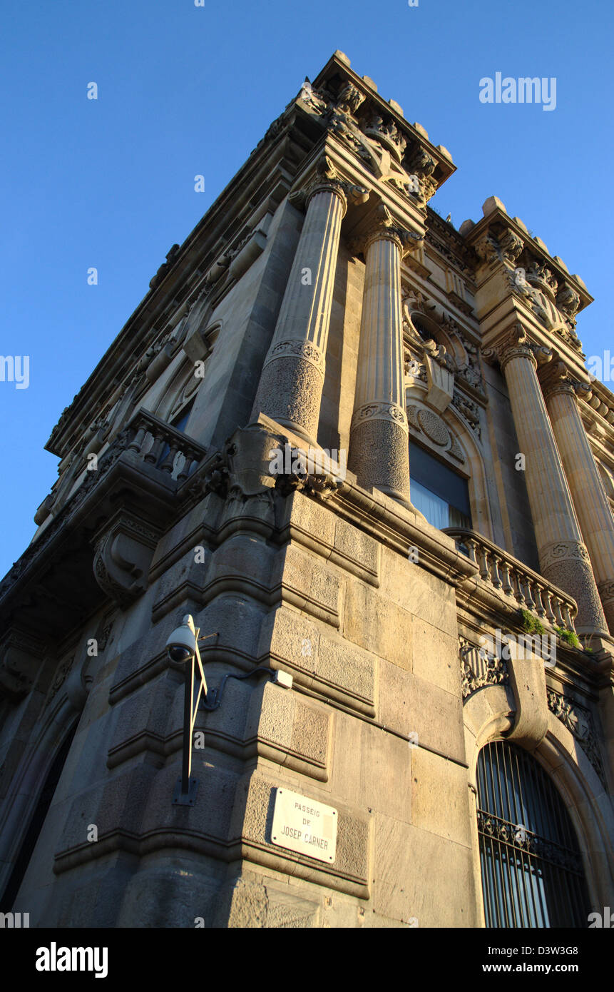 The customs building at the port of barcelona hi-res stock photography ...
