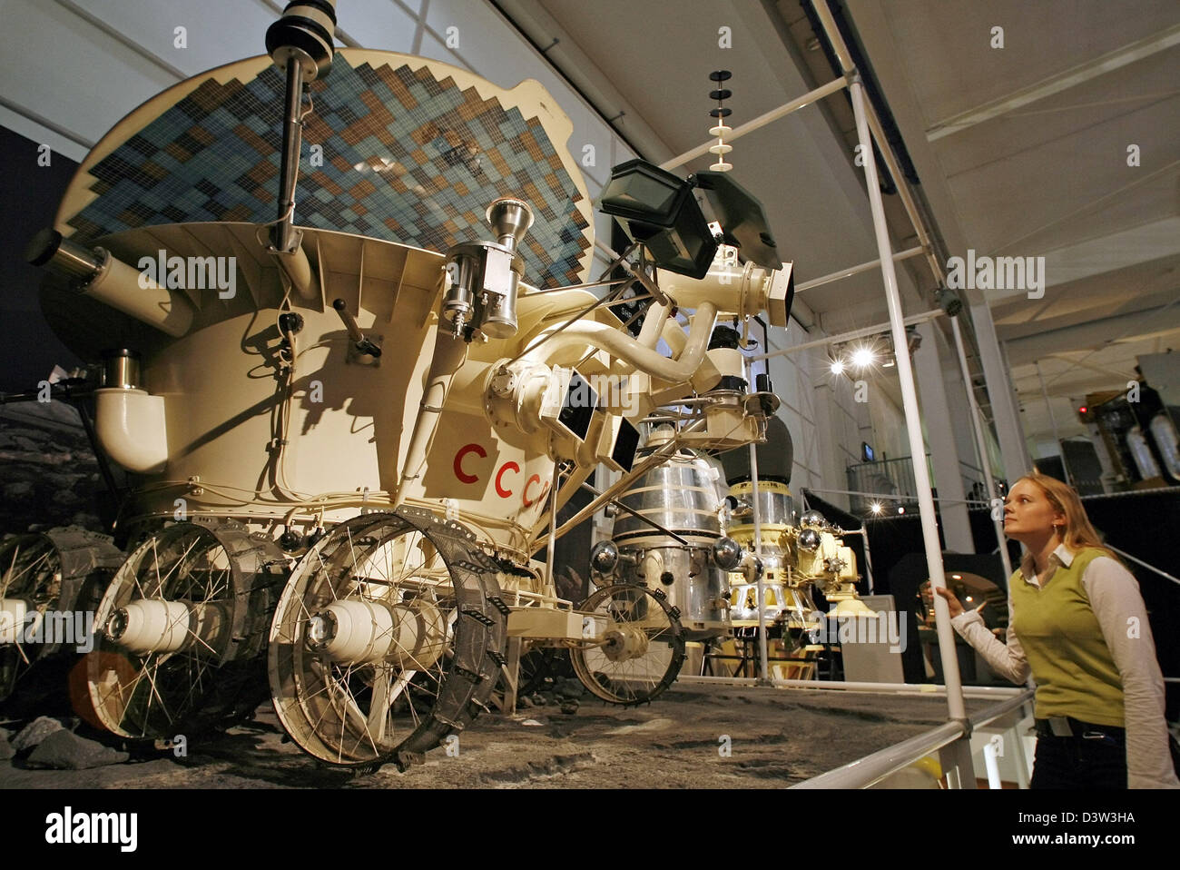 Statual High Resolution Stock Photography and Images - Alamy