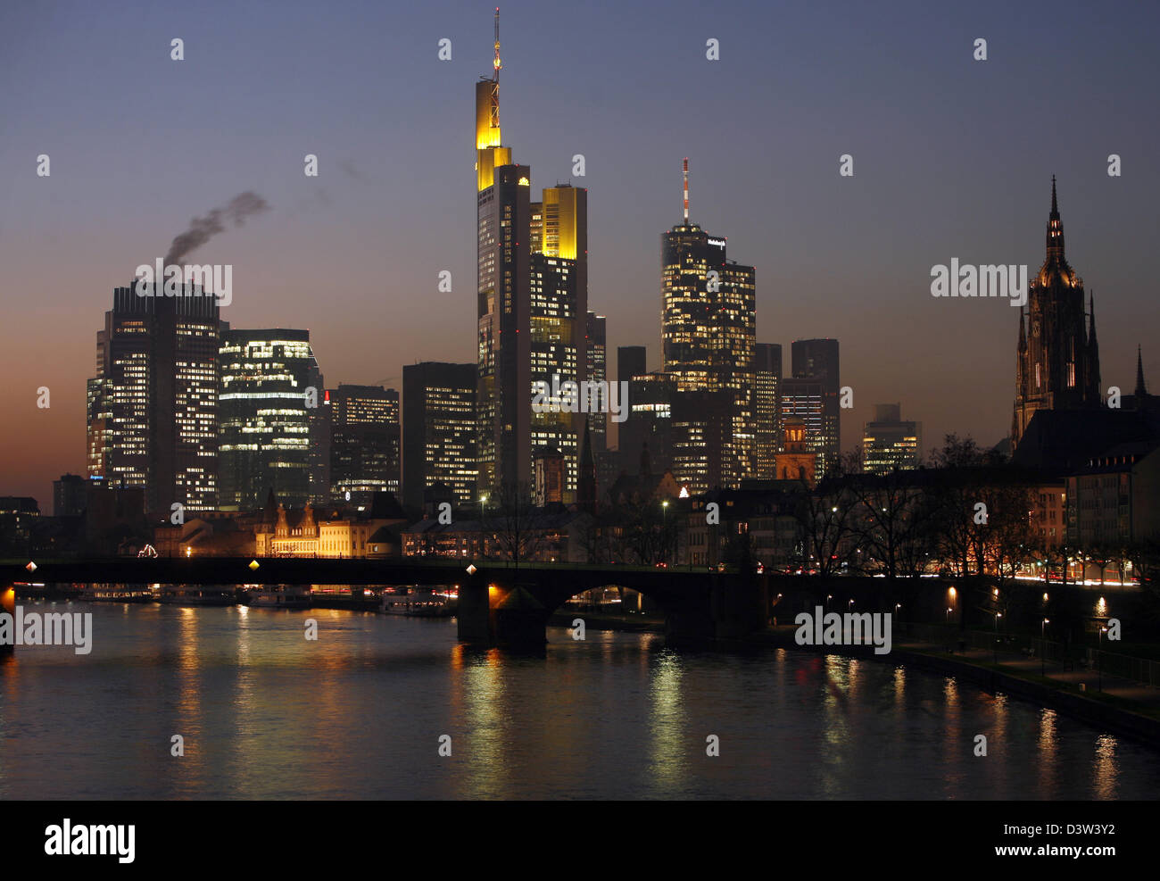 The photo shows the river Main and the skyline of Frankfurt Main at ...
