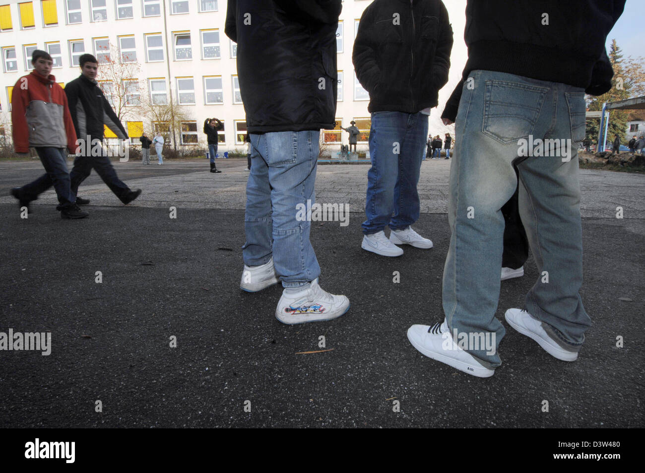 Pupils of a 'Hauptschule' (basic secondary school) stand on their ...