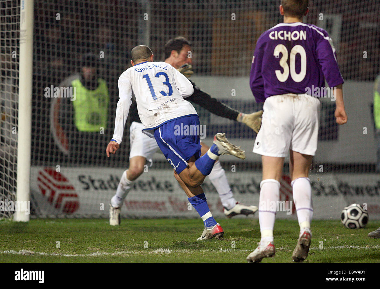 Fris r hi-res stock photography and images - Alamy