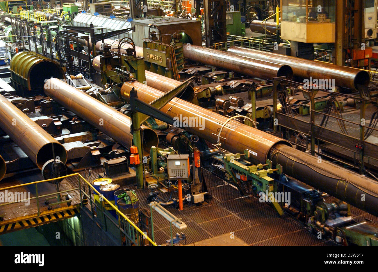 Large pipes photographed in a mechanical expander at the Mannesmann ...