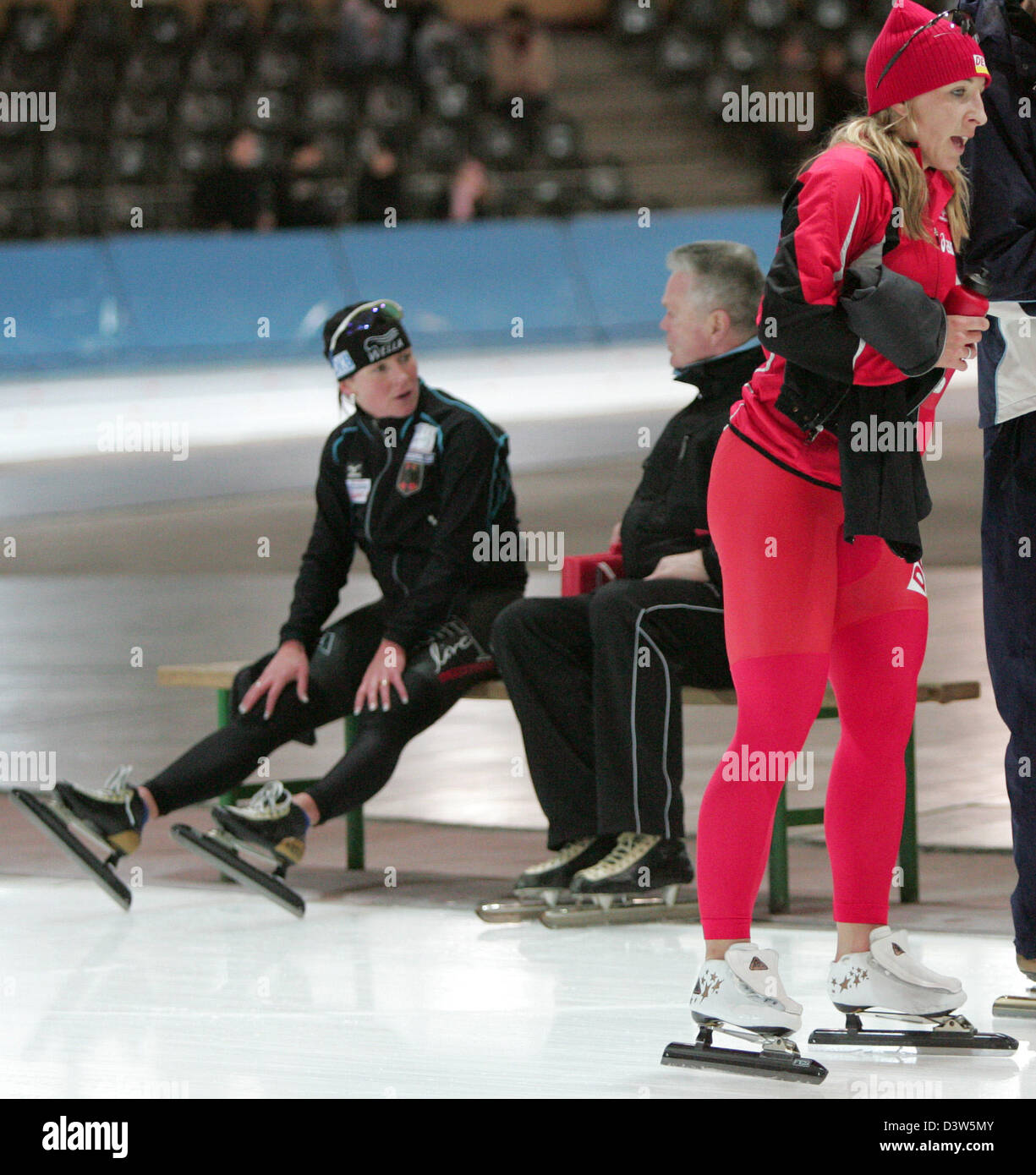German speed skater Anni Friesinger (R) passes her competitor Claudia ...