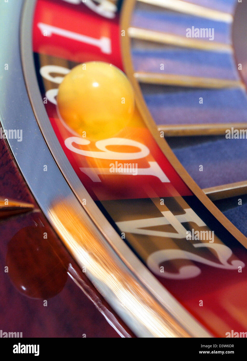 Ball runs hi-res stock photography and images - Alamy