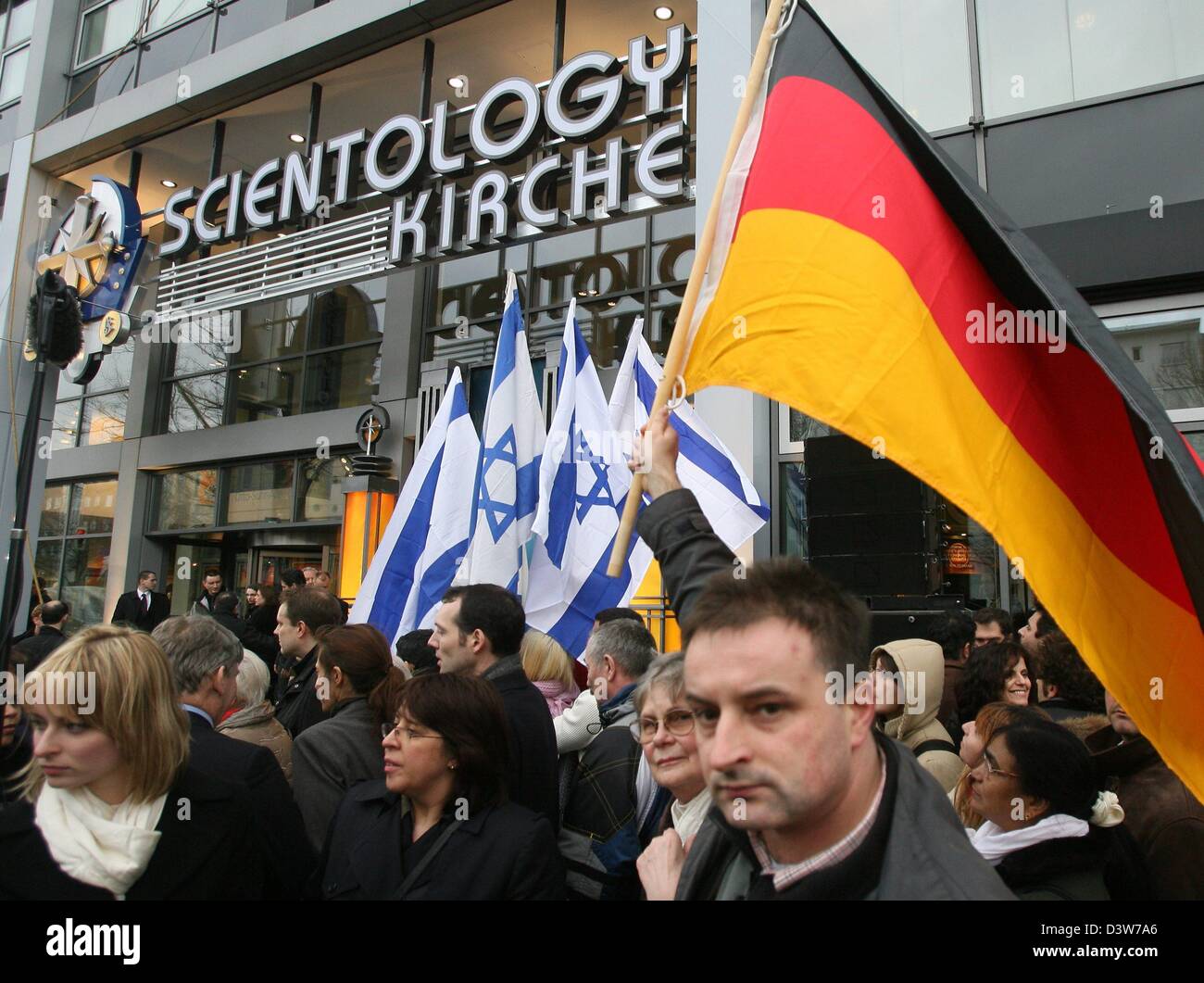 Brain wash hi-res stock photography and images - Alamy