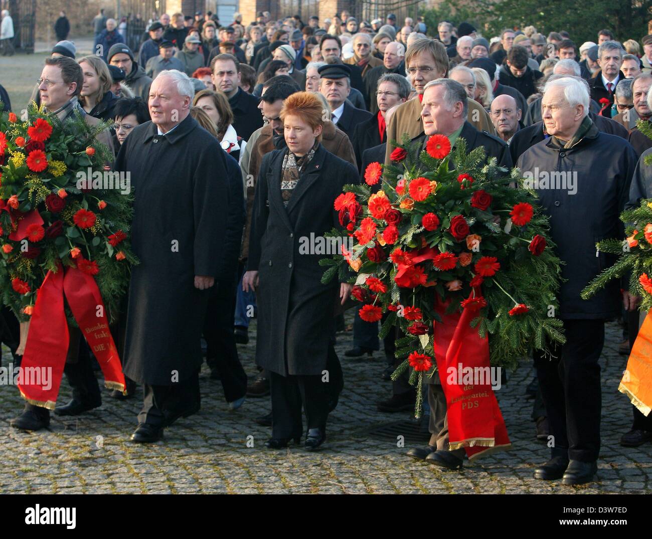 Bodo Ramelow (L-R), Oskar Lafontaine, Petra Rau, Lothar Bisky and Hans ...