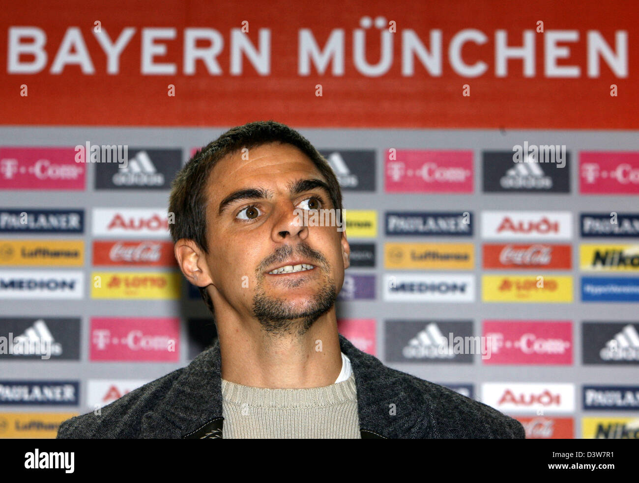 Sebastian Deisler of German Bundesluga club FC Bayern Munich gestures ...