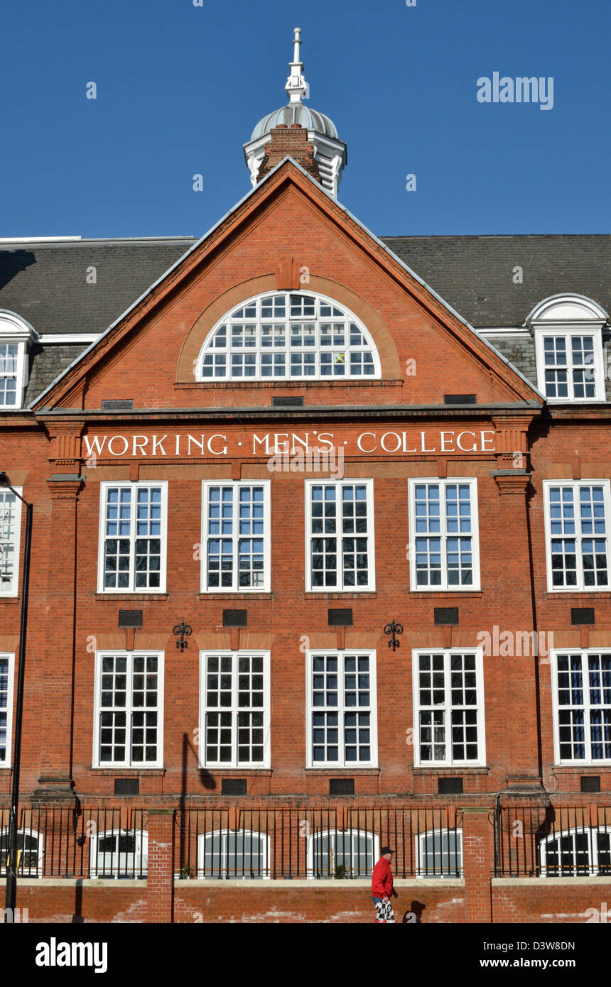 Working mens institute building hi-res stock photography and images - Alamy