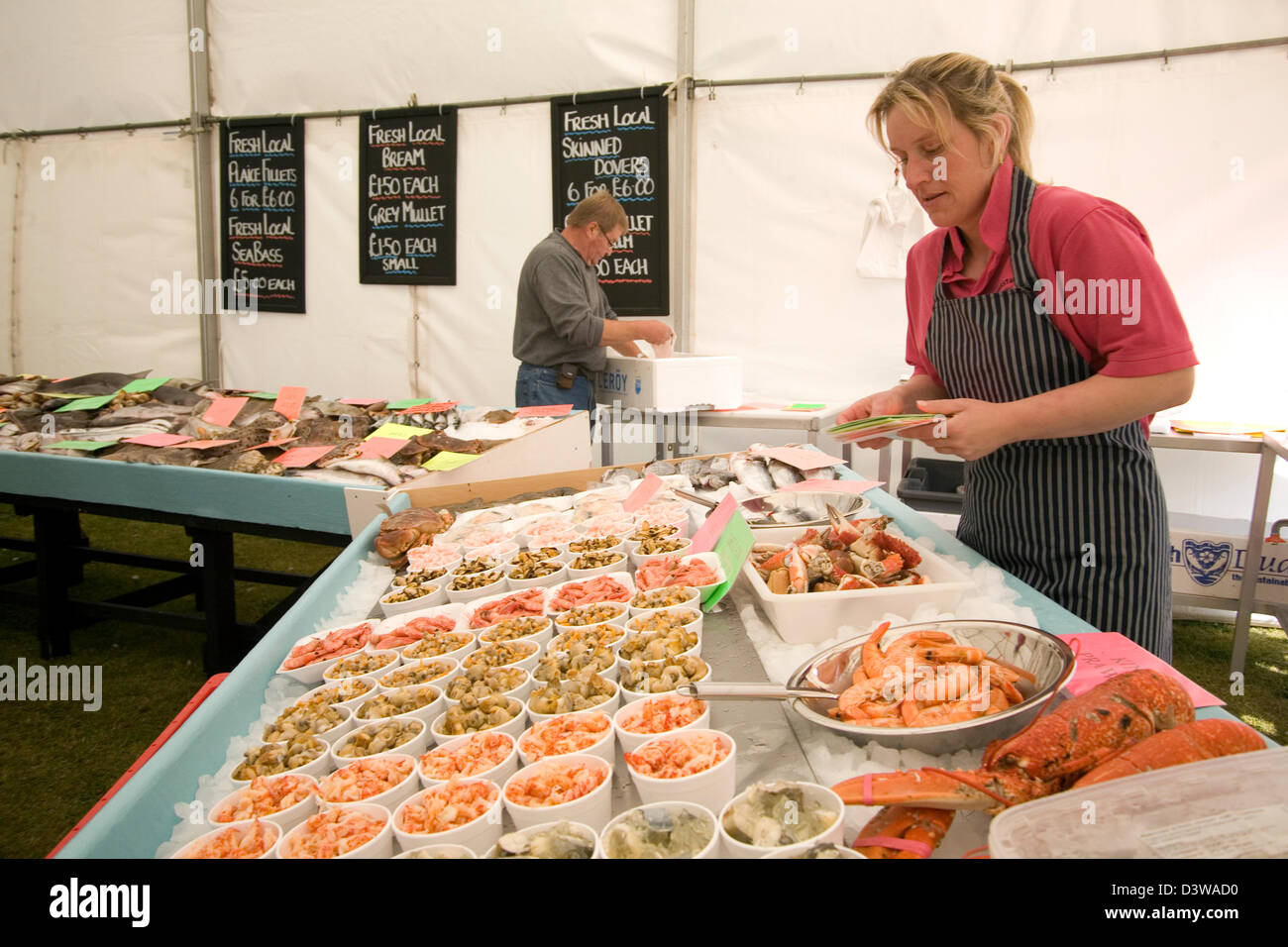 Scenes at a fish market in the coastal town of Newhaven in the UK ...