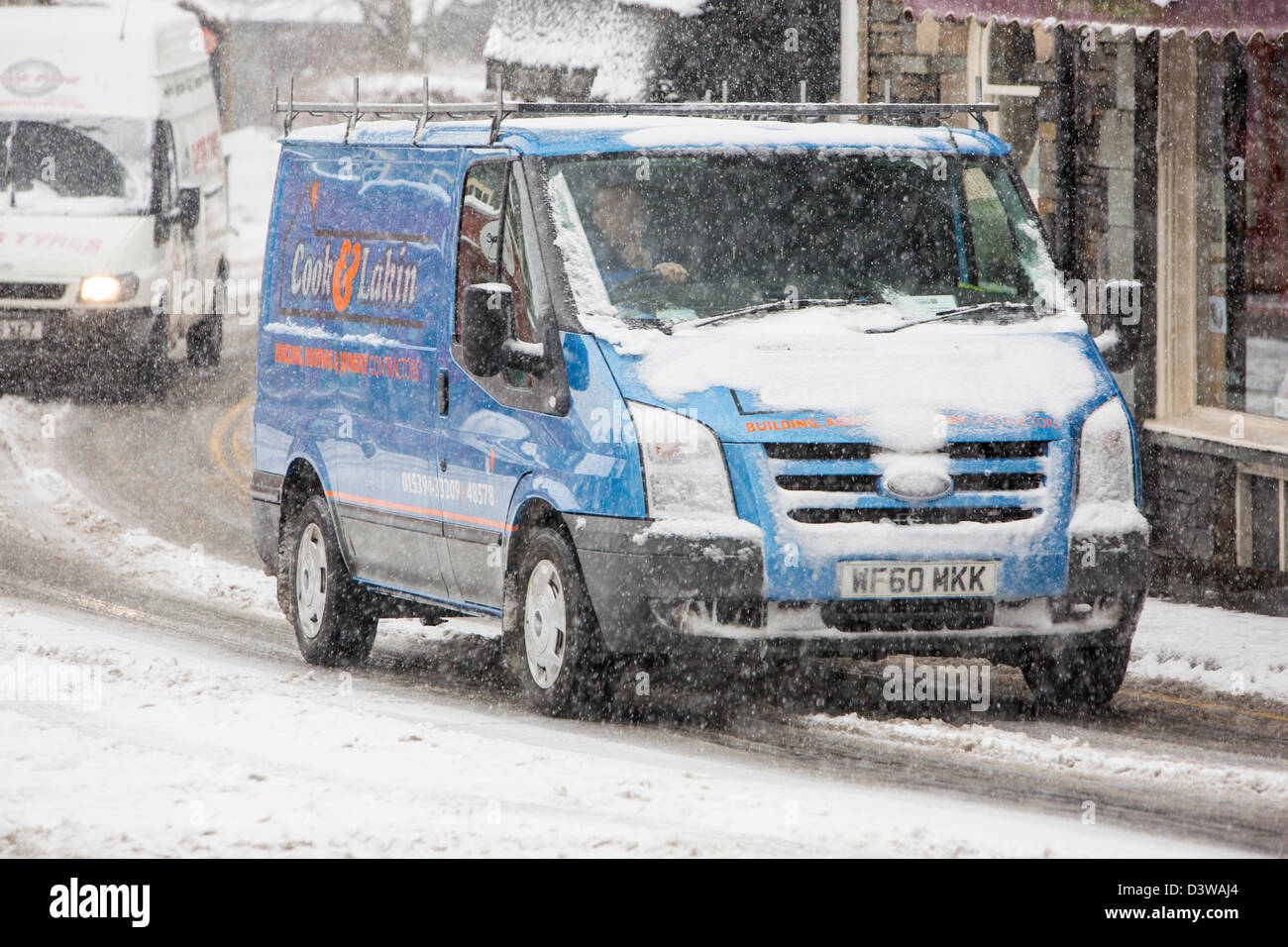 Driving conditions driving in snow hi-res stock photography and images ...