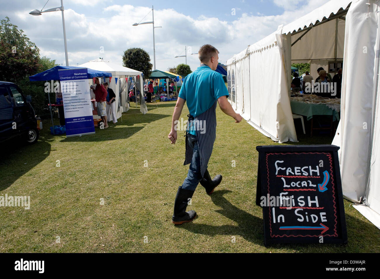 Scenes at a fish market in the coastal town of Newhaven in the UK ...