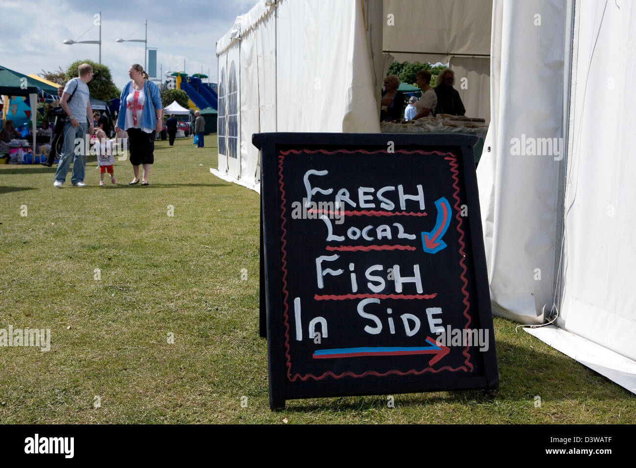Scenes at a fish market in the coastal town of Newhaven in the UK ...
