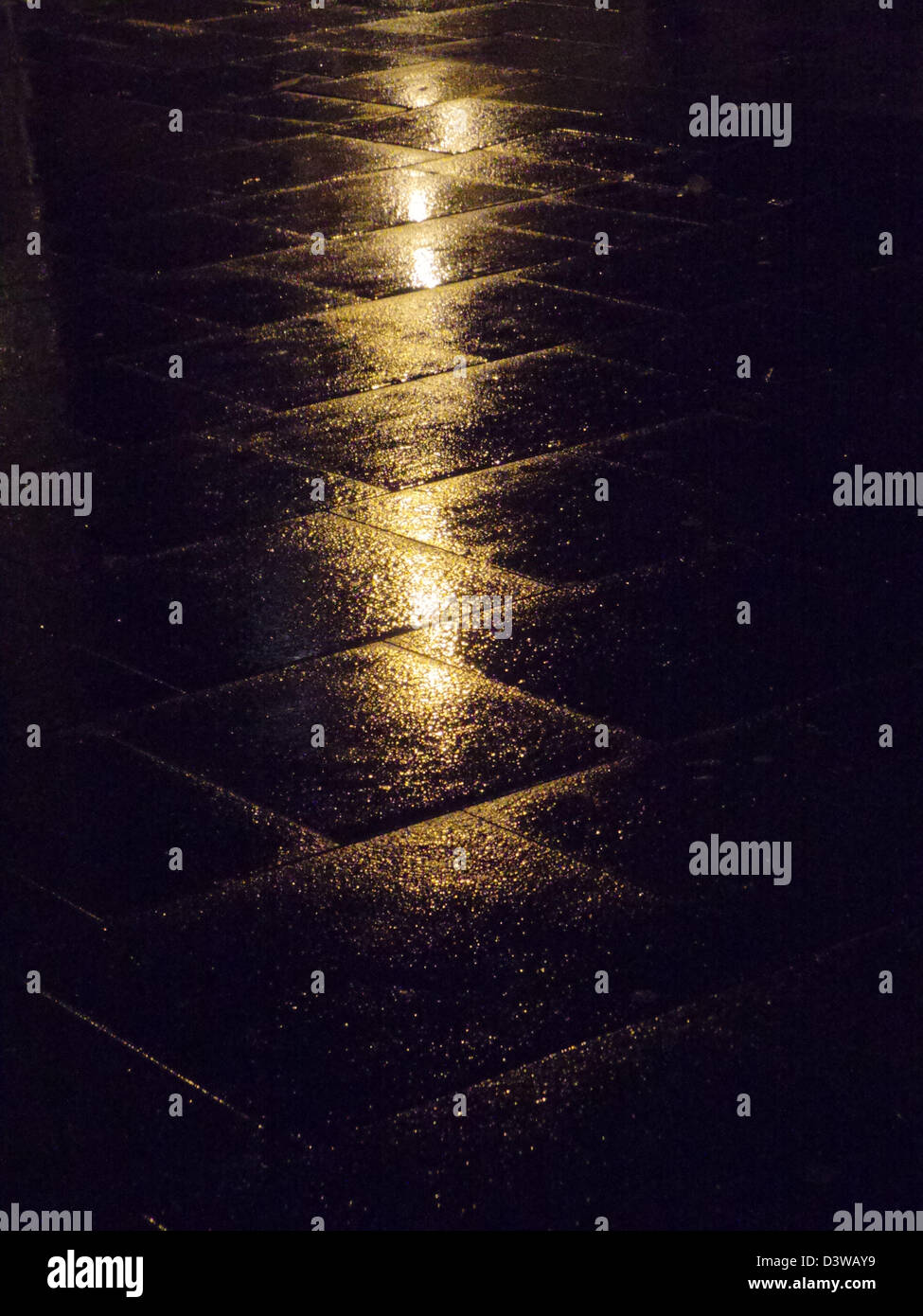 Rain light reflection floor hi-res stock photography and images - Alamy
