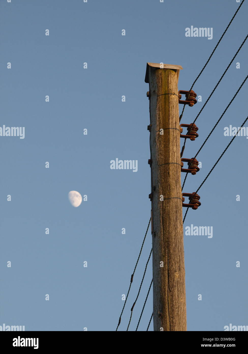 Single wire telegraph hi-res stock photography and images - Alamy