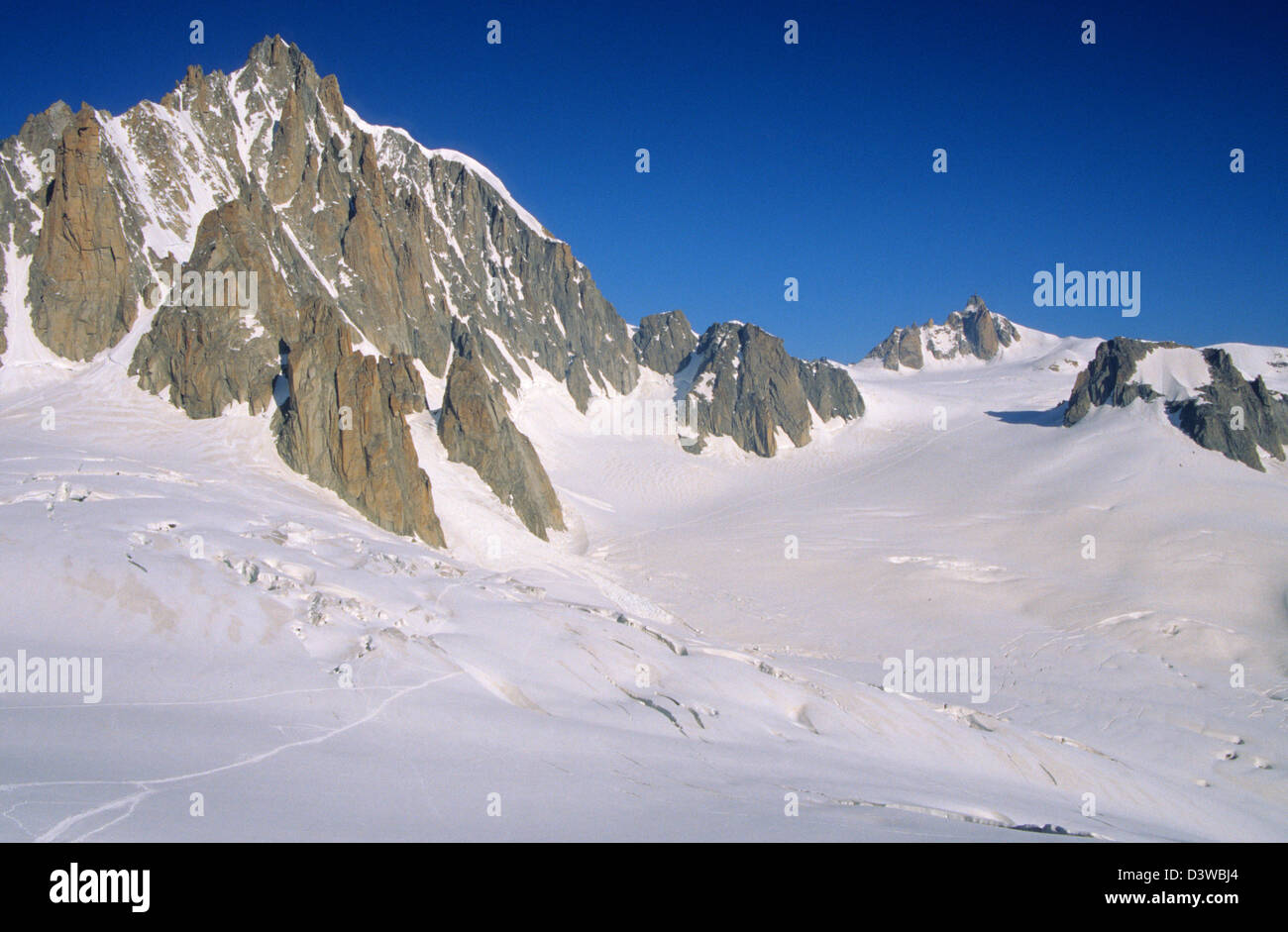 View of vallee blanche from the aiguille du midi hi-res stock photography and images - Alamy
