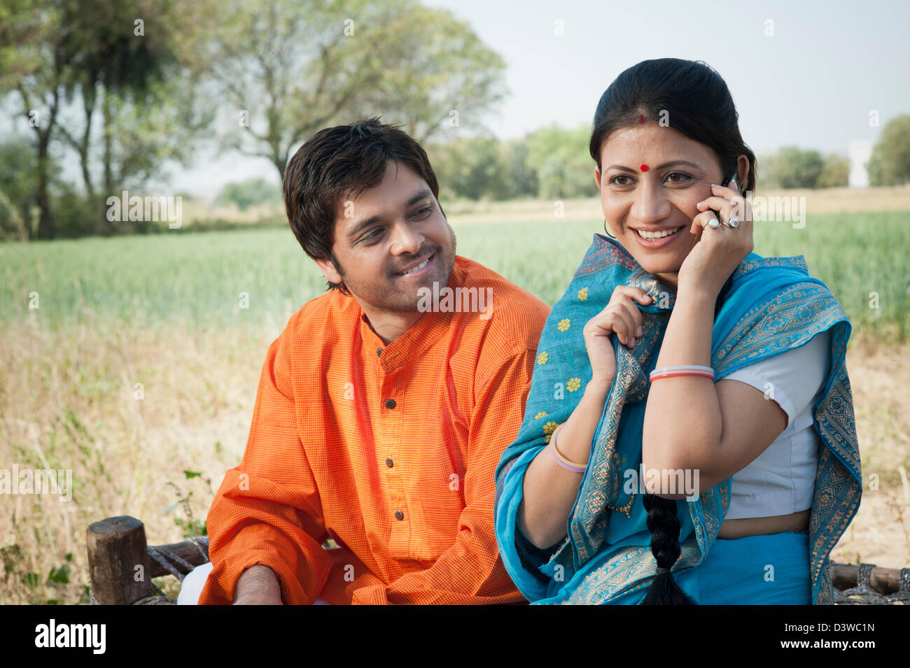 Talking farmers hi-res stock photography and images - Alamy