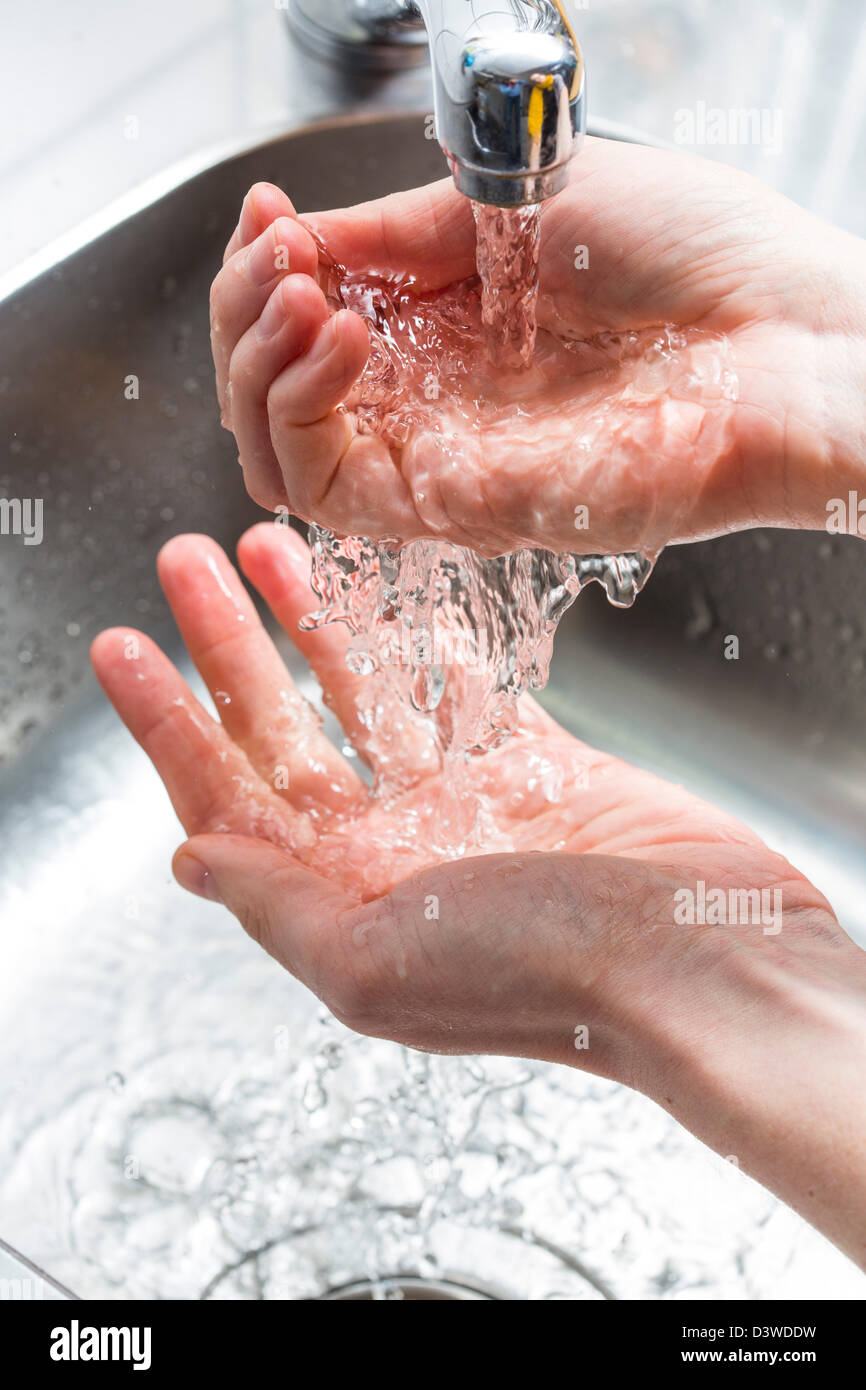 Water wastage hi-res stock photography and images - Alamy