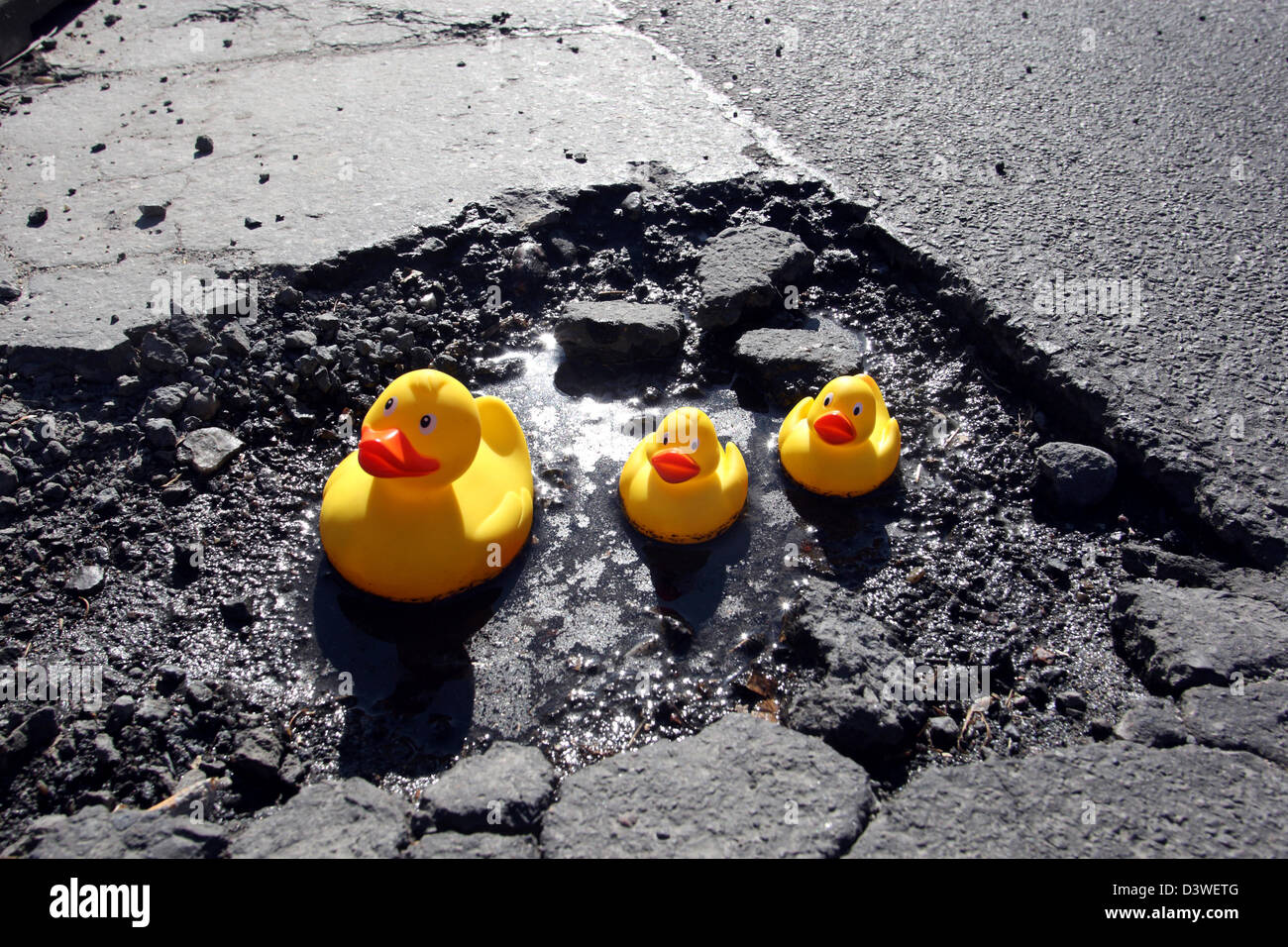 Road hole funny hi-res stock photography and images - Alamy