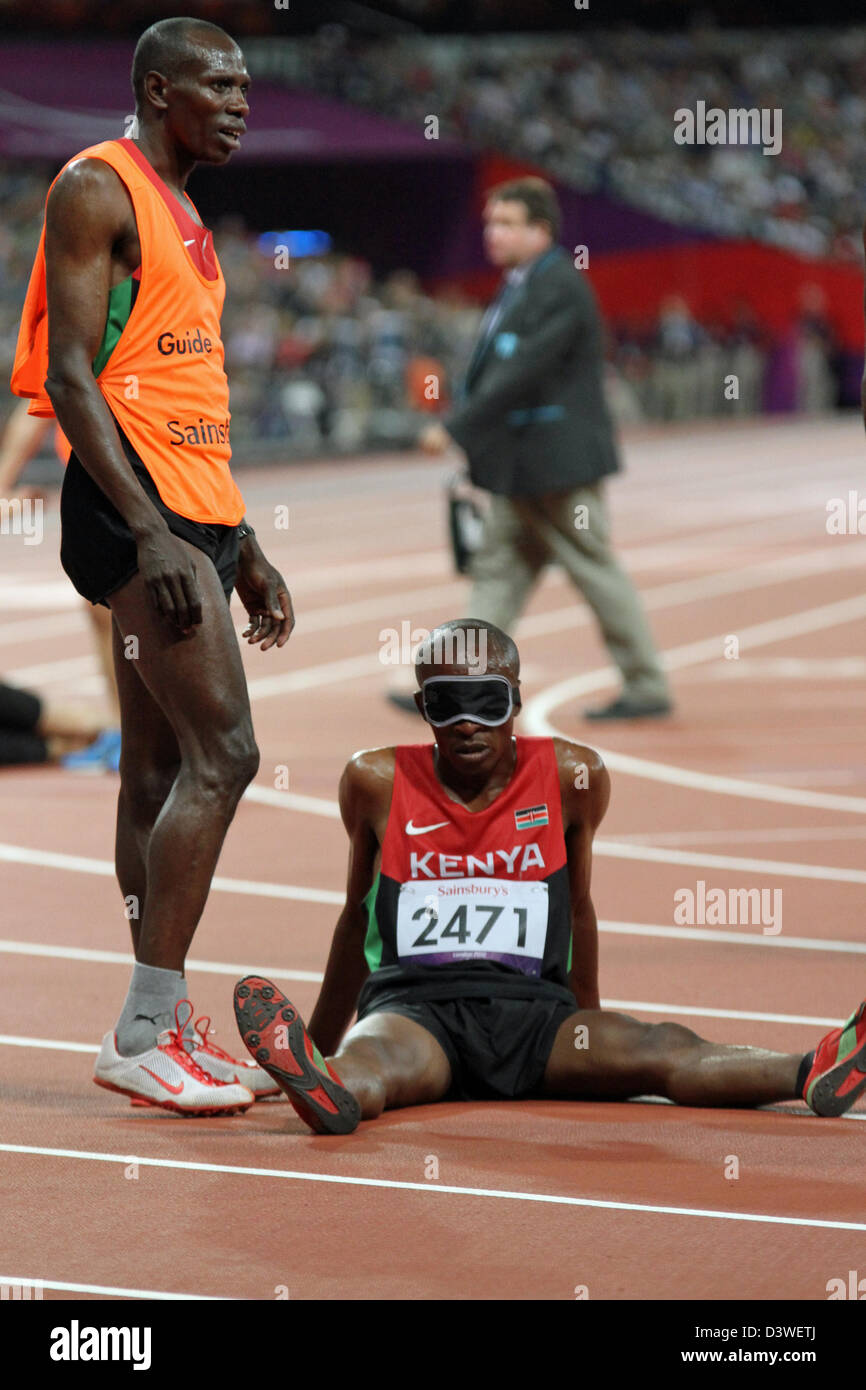 Francis Thuo Karanja of Kenya & James Kuria KARANJA (Guide) in Men's ...