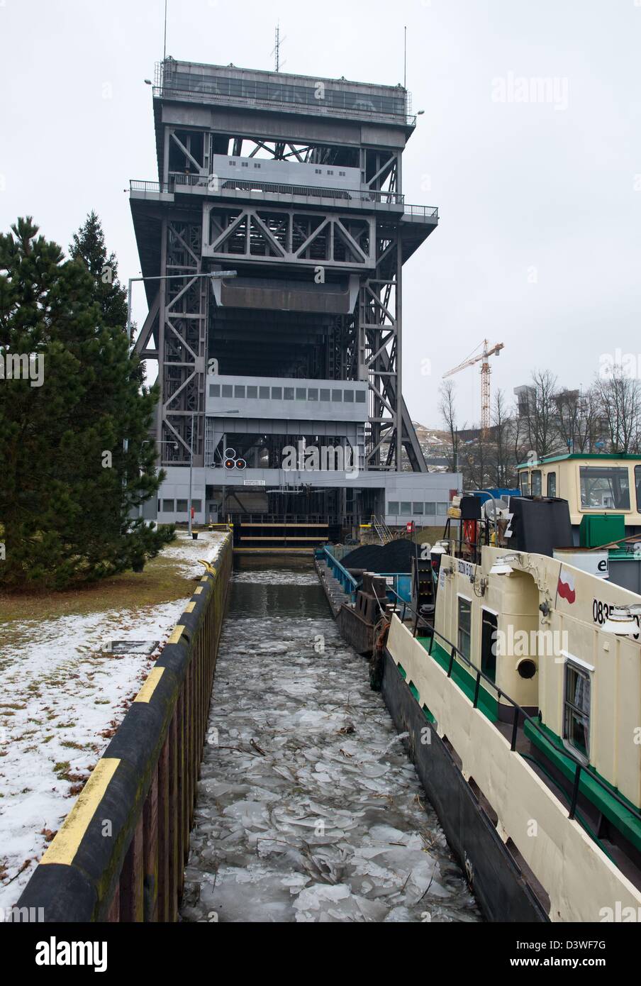 A Polish tug and barge loaded with coal sails into the shiplift dock in ...