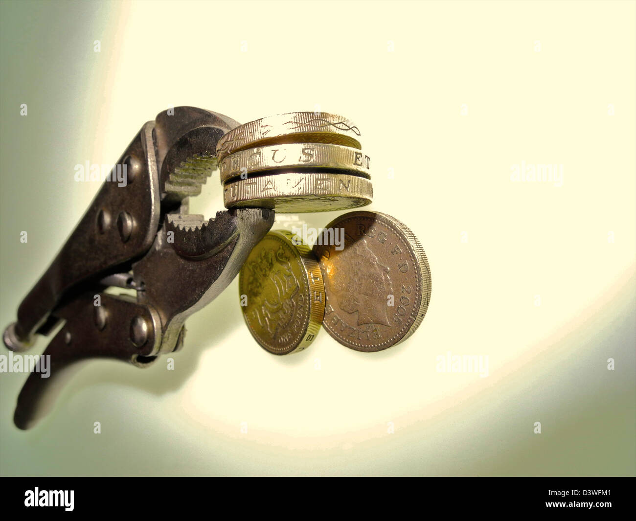 Under pressure hi-res stock photography and images - Alamy