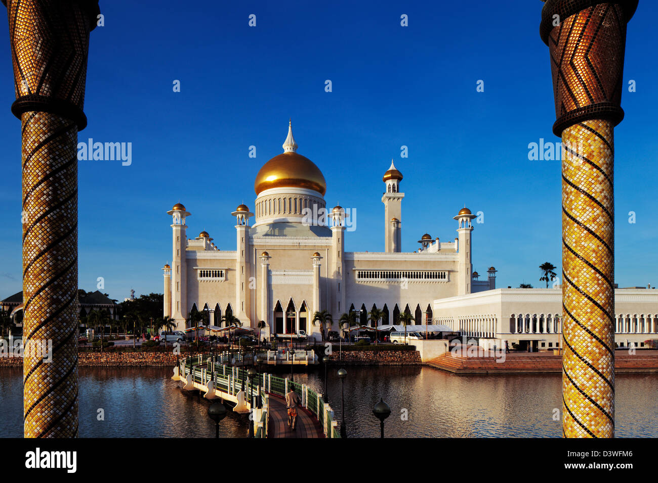 The center piece of Brunei's capital Bandar Seri Begawan is the ...