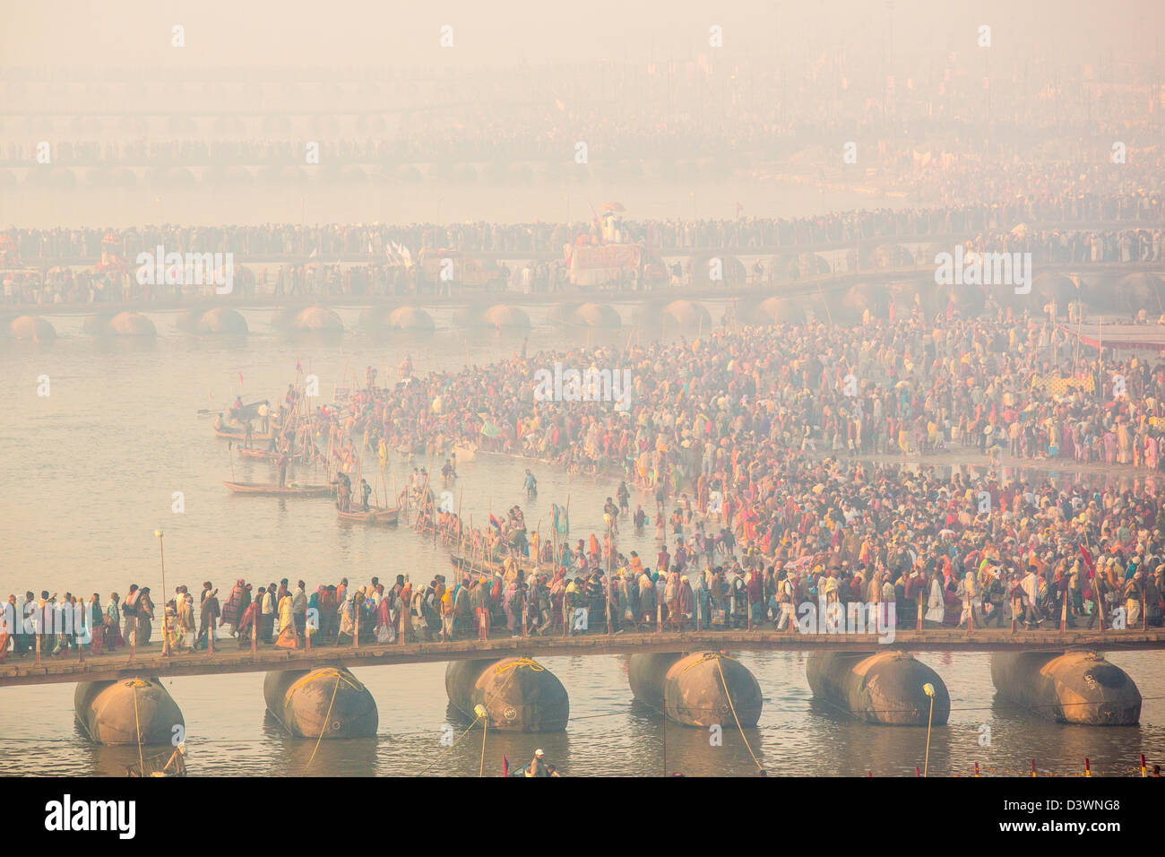 Crowded pontoon hi-res stock photography and images - Alamy
