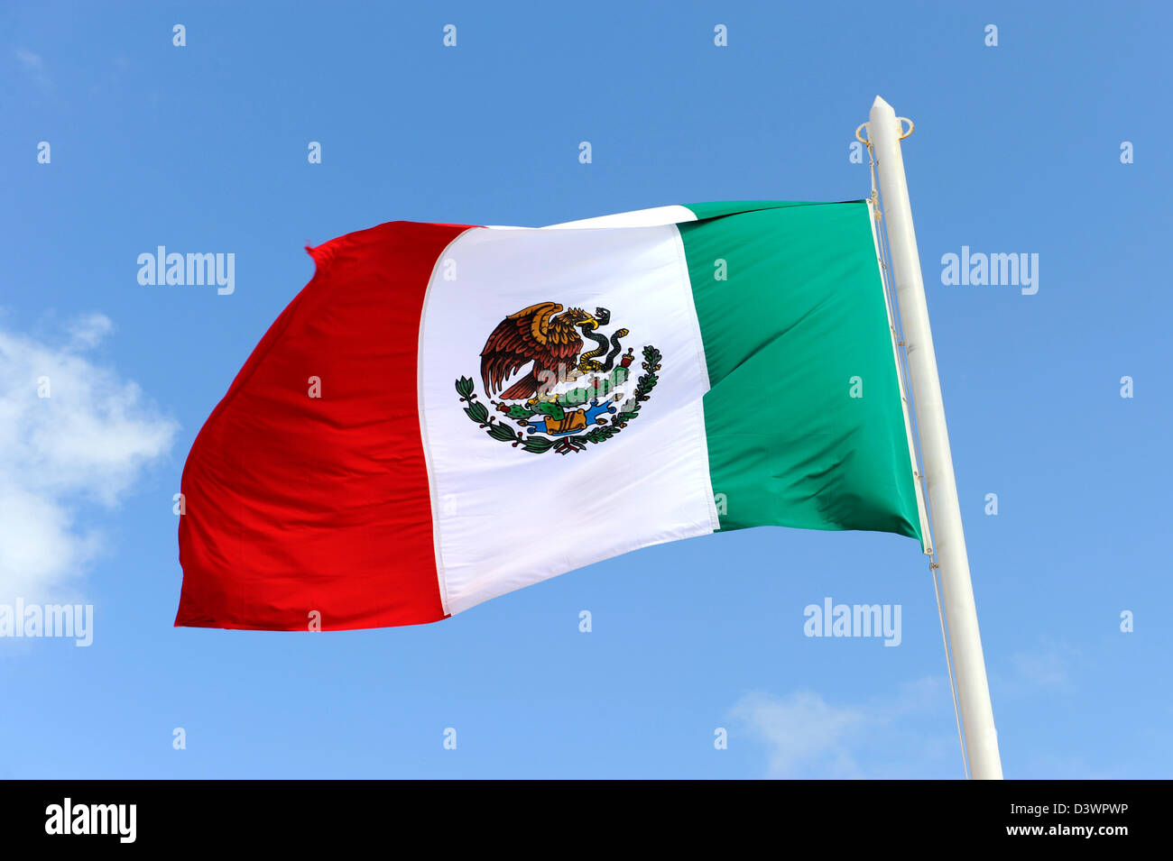 Mexican flag hi-res stock photography and images - Alamy