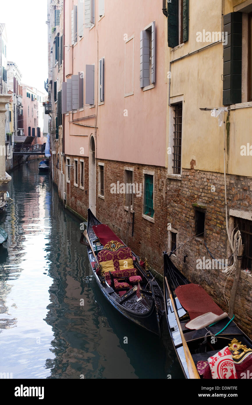 Sinking city hi-res stock photography and images - Alamy