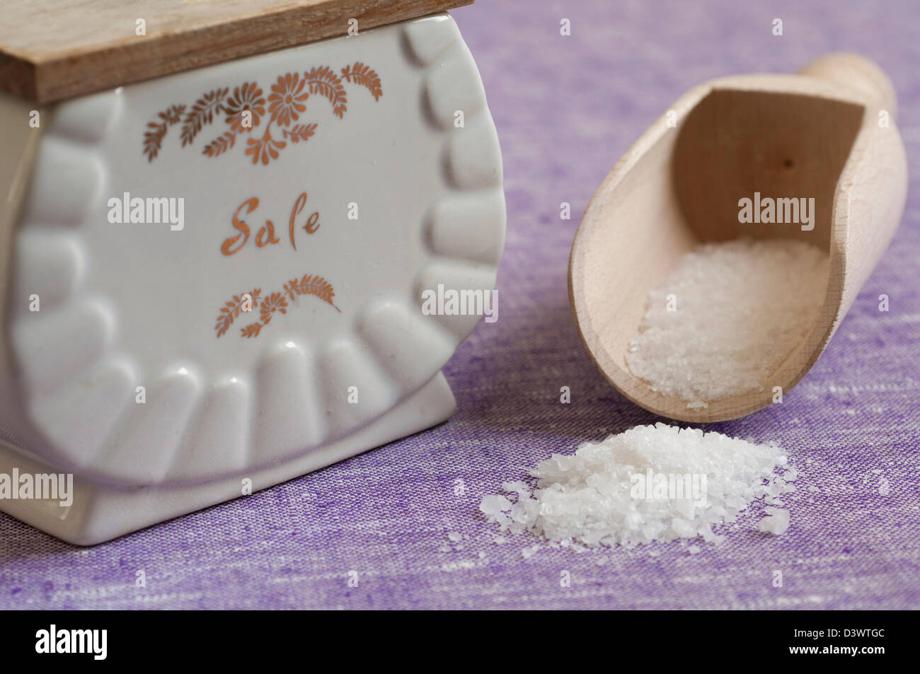 Close-up view of whole italian Sea Salt Stock Photo - Alamy