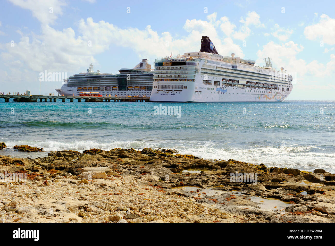 Costa Maya Mexico Beach Caribbean Cruise Ships Port Stock Photo - Alamy