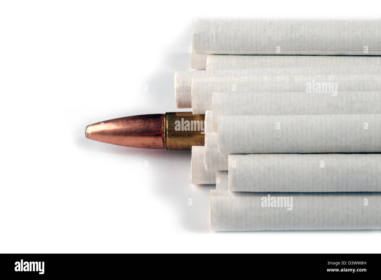 Open cigarette box hi-res stock photography and images - Alamy