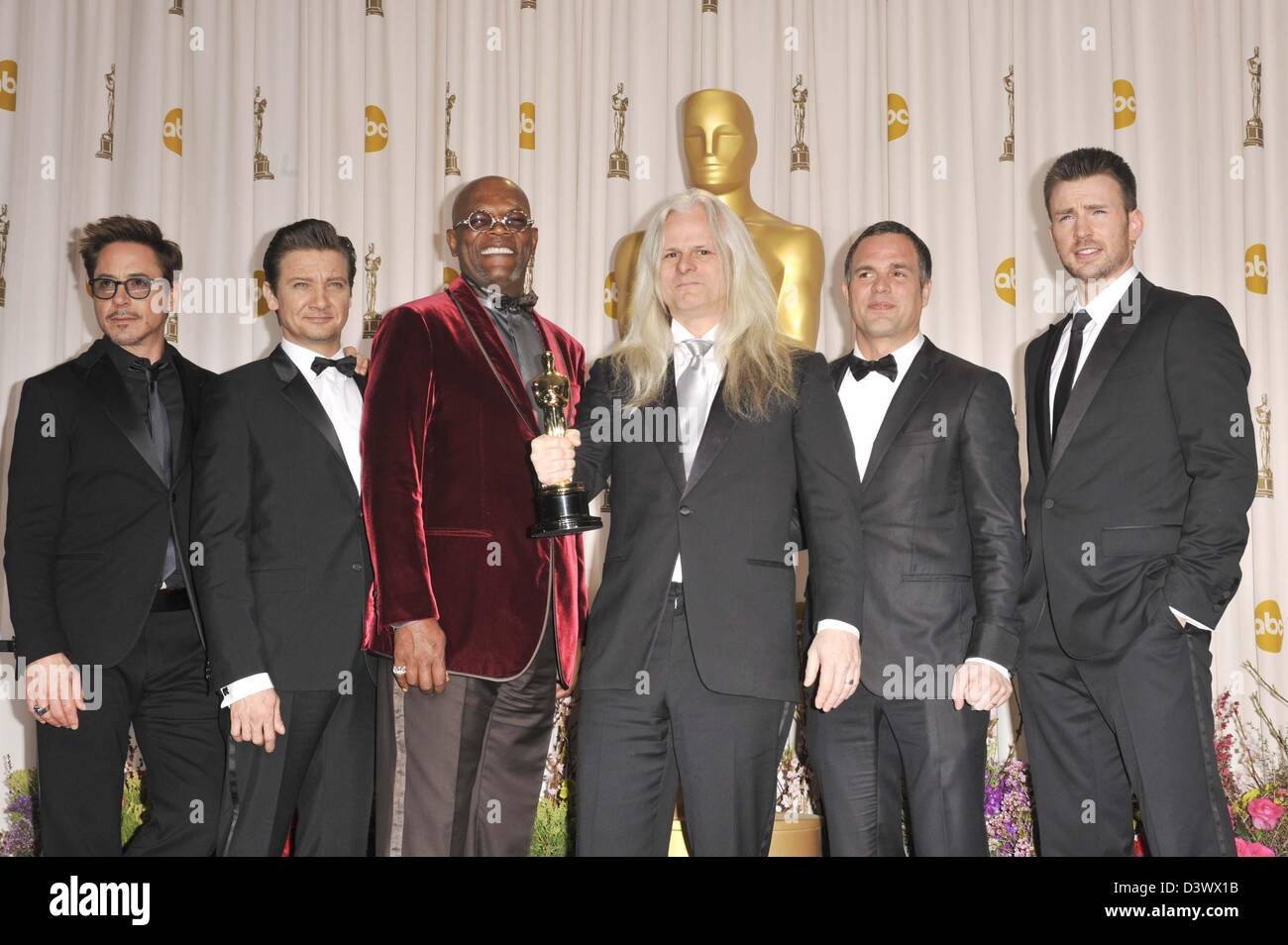 Robert Downey Jr., Jeremy Renner, Samuel L. Jackson, Claudio Miranda ...