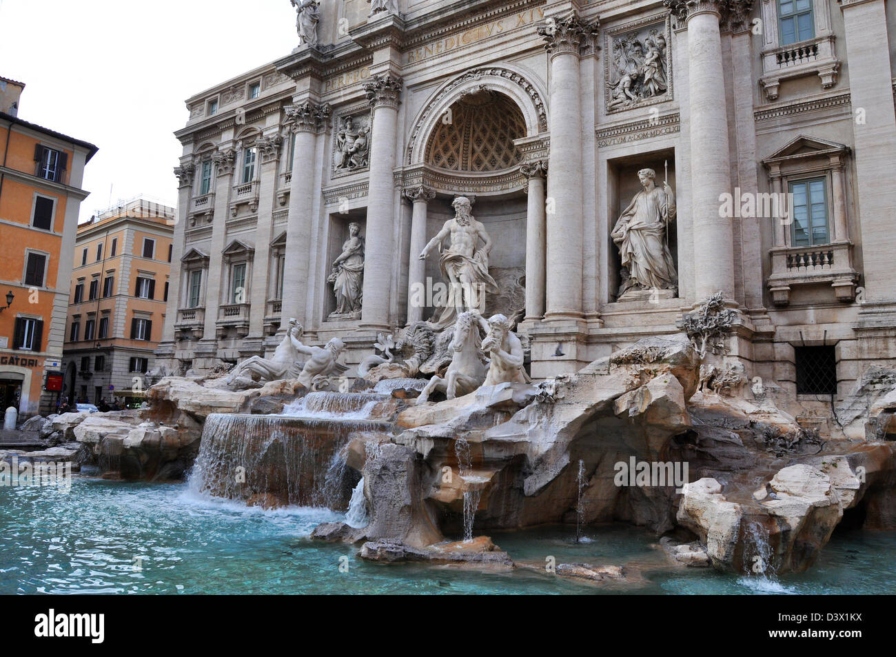 Trevi fountain rome hi-res stock photography and images - Alamy