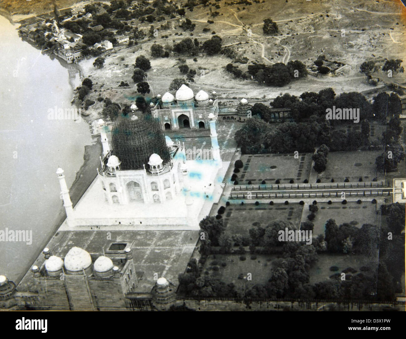 This photograph, part of the Elwyn H. Gibbon Special Collection ...