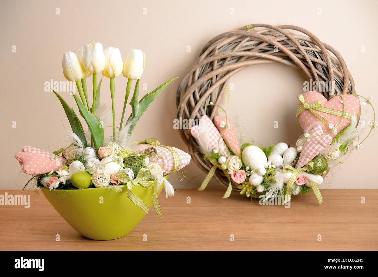 Spring desk hi-res stock photography and images - Alamy
