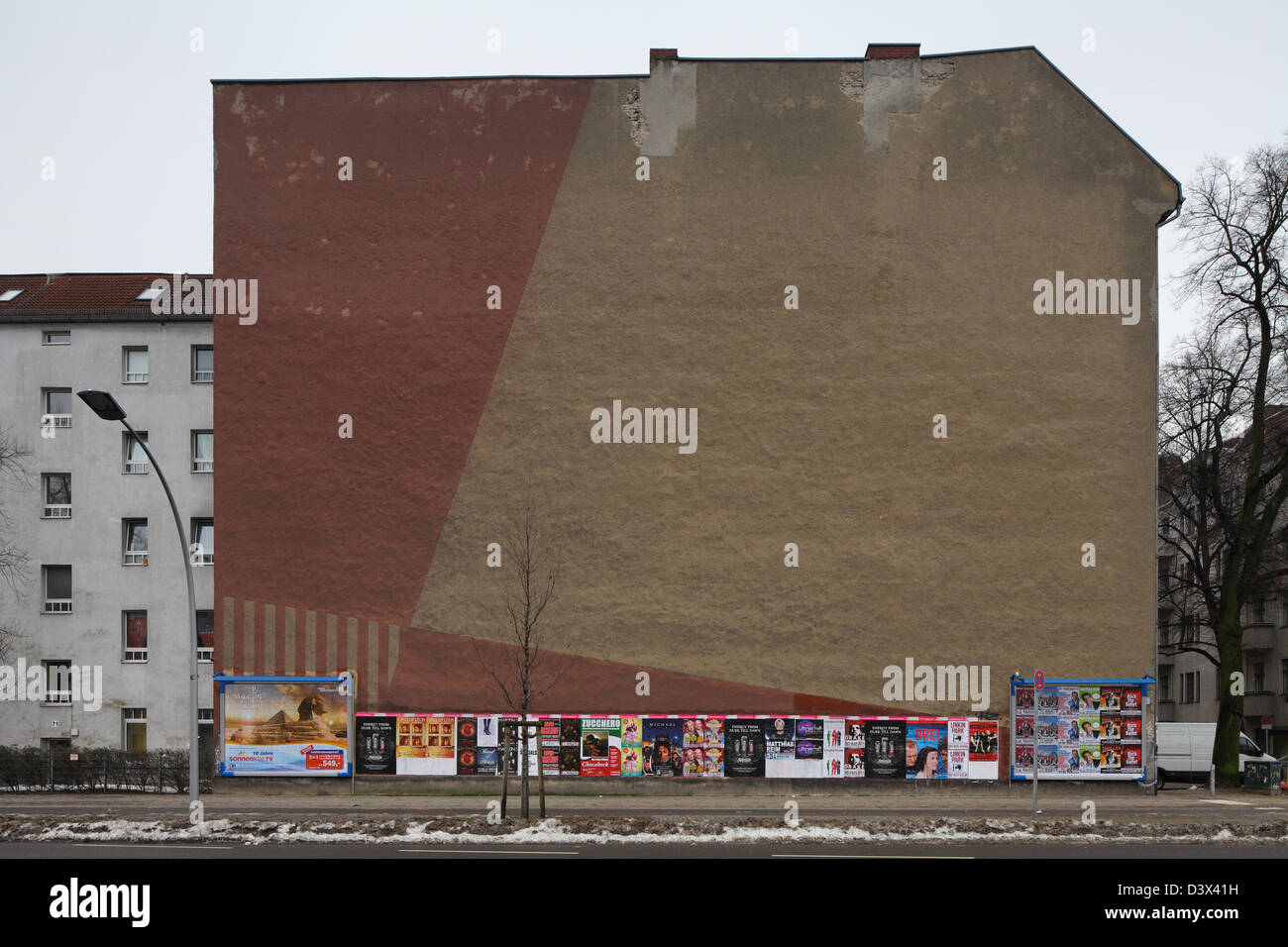 Berlin, Germany, painted firewall Stock Photo - Alamy