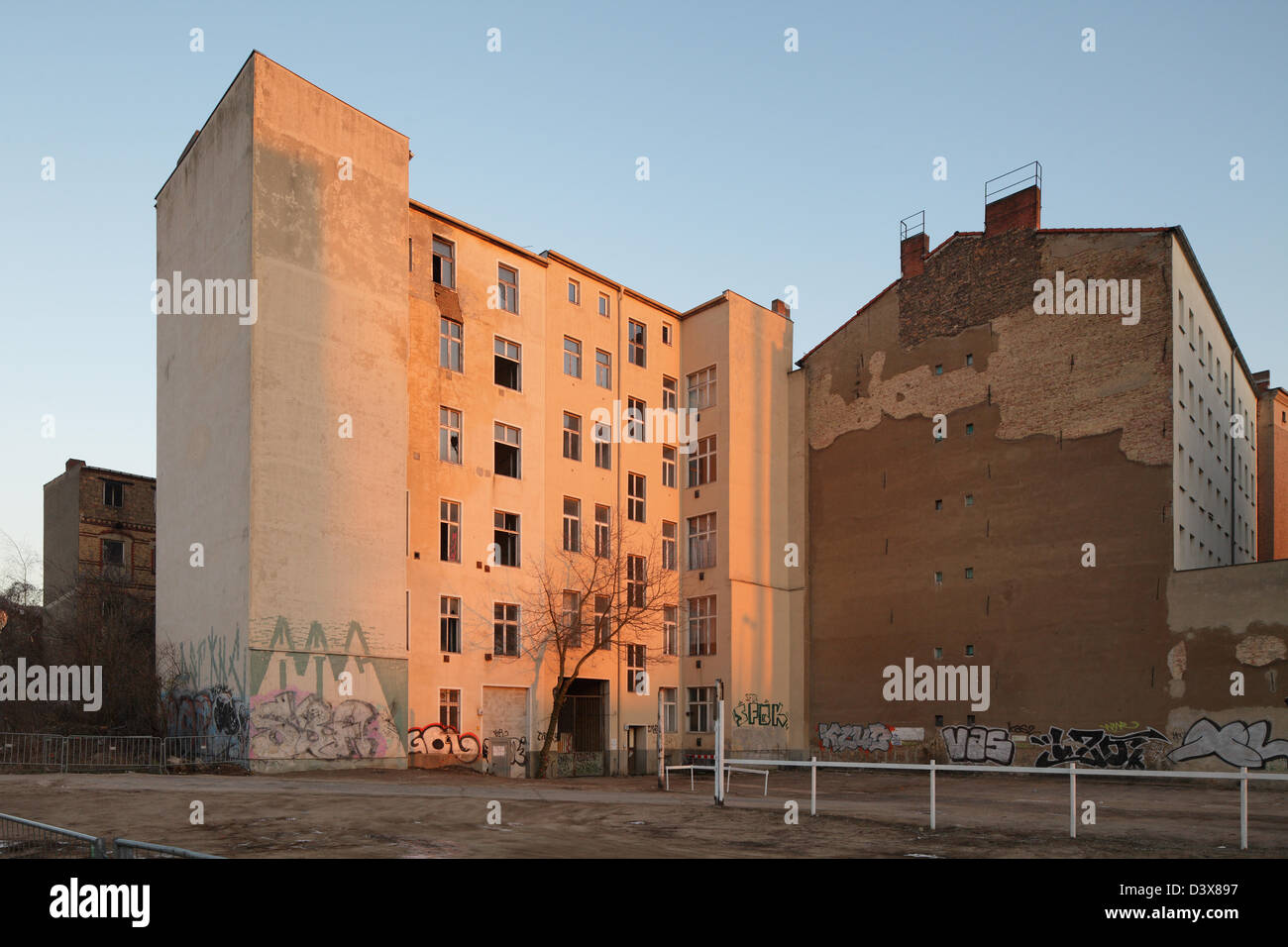 Wall stripe nobody uncultivated hi-res stock photography and images - Alamy